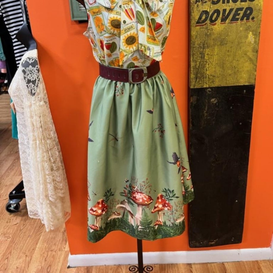 Vintage Inspired Woodland Toadstool Borden Flare Skirt With Pockets ... Vintage Inspired Woodland Toadstool Borden Flare Skirt With Pockets ...